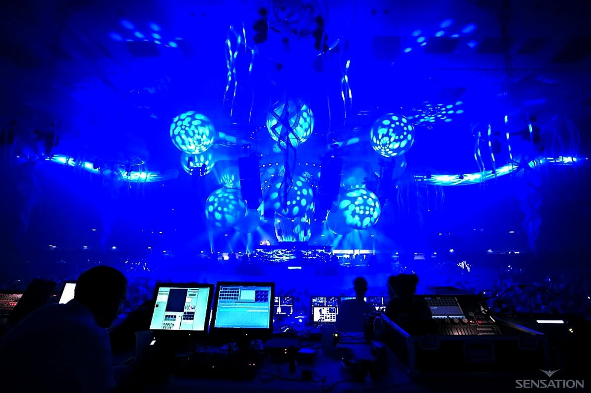 Discoteca, Blu, Tenere Sotto Controllo - immagine di sfondo colorato ...