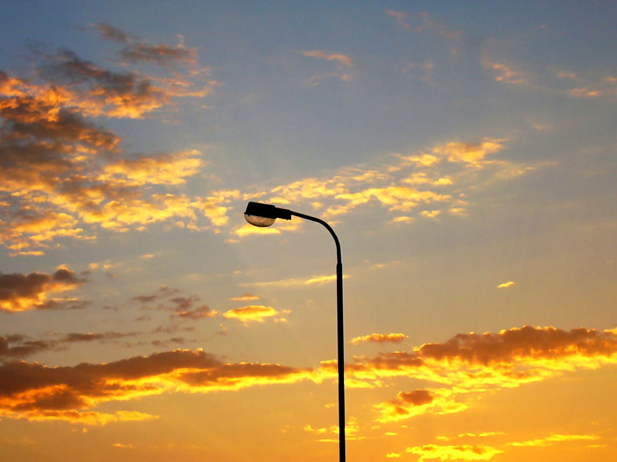 Sfondo Architettura, Luce Stradale, Nuvole | TOP Sfondi Gratis